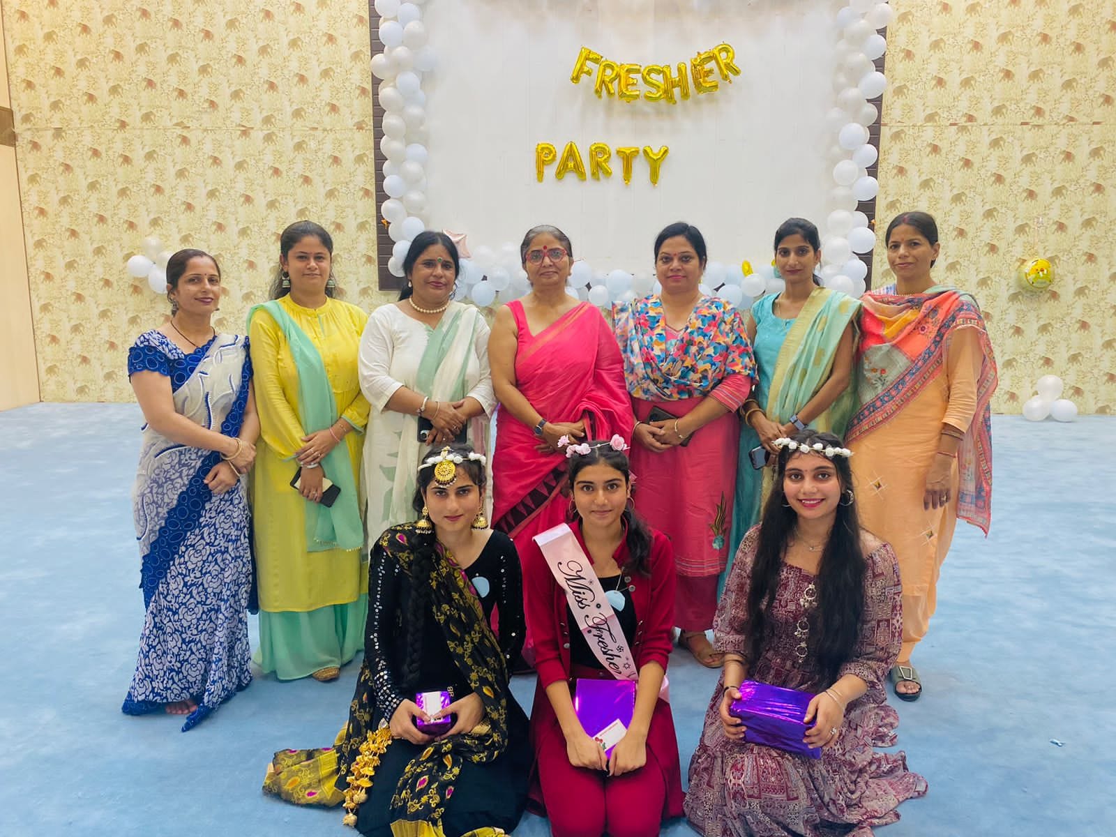 Fresher Party in college - Seth Navrang Rai Lohia Jairam Girls College